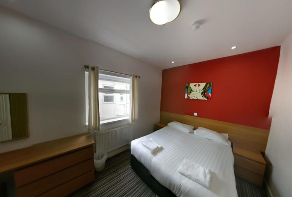 OYO Wave Crest Hotel in Blackpool - HOTEL DE