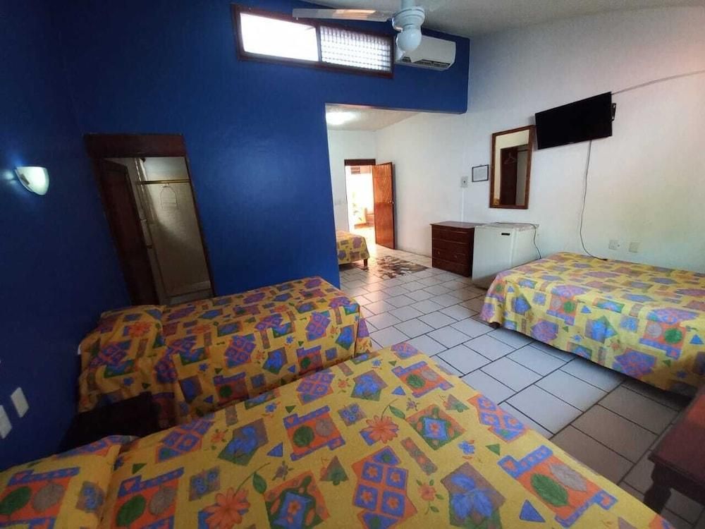 Hotel Casablanca in Puerto Escondido, San Pedro Mixtepec-Distrito 22 bei HRS günstig buchen