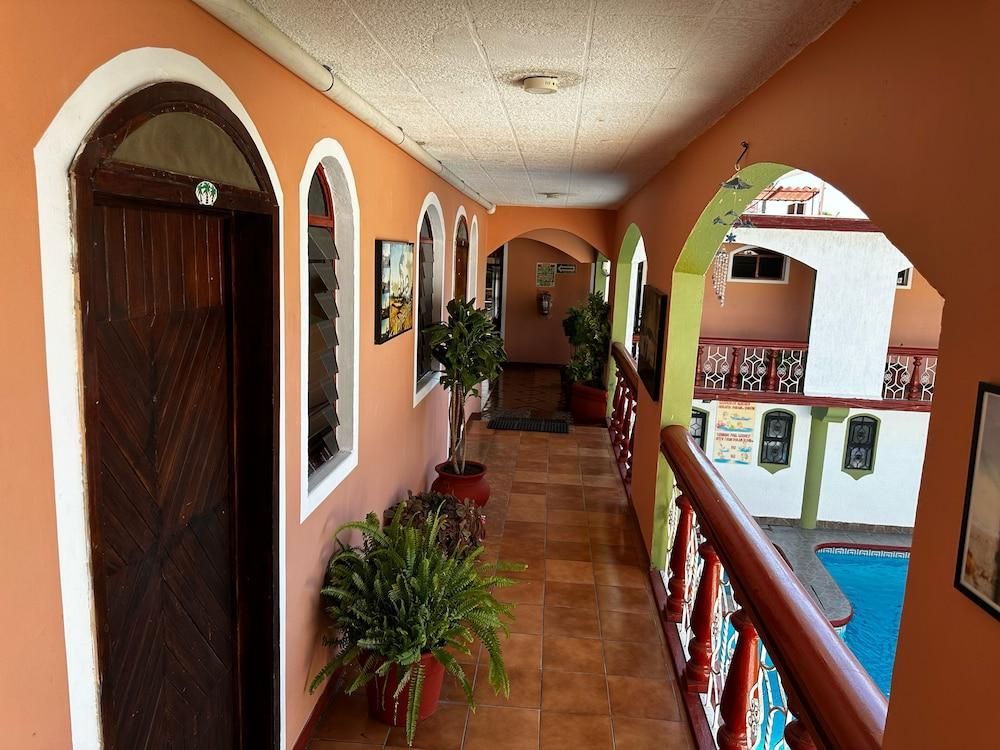Hotel Casablanca - Puerto Escondido, San Pedro Mixtepec-Distrito 22 chez HRS avec services gratuits