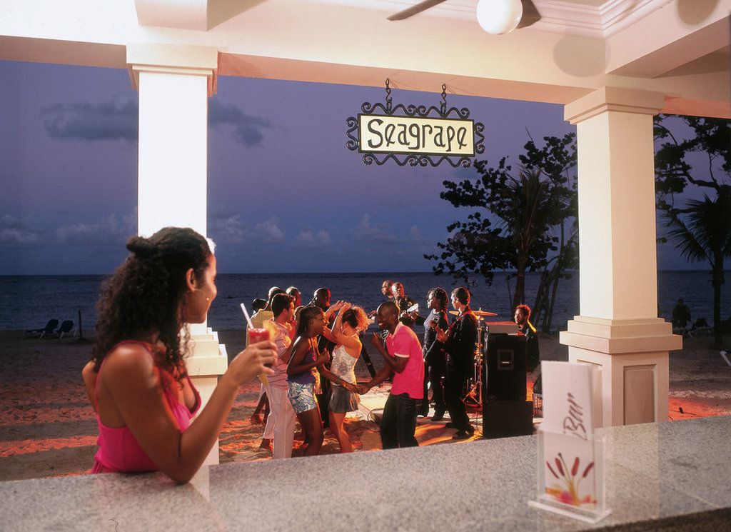 Hotel Riu Ocho Rios - HOTEL INFO