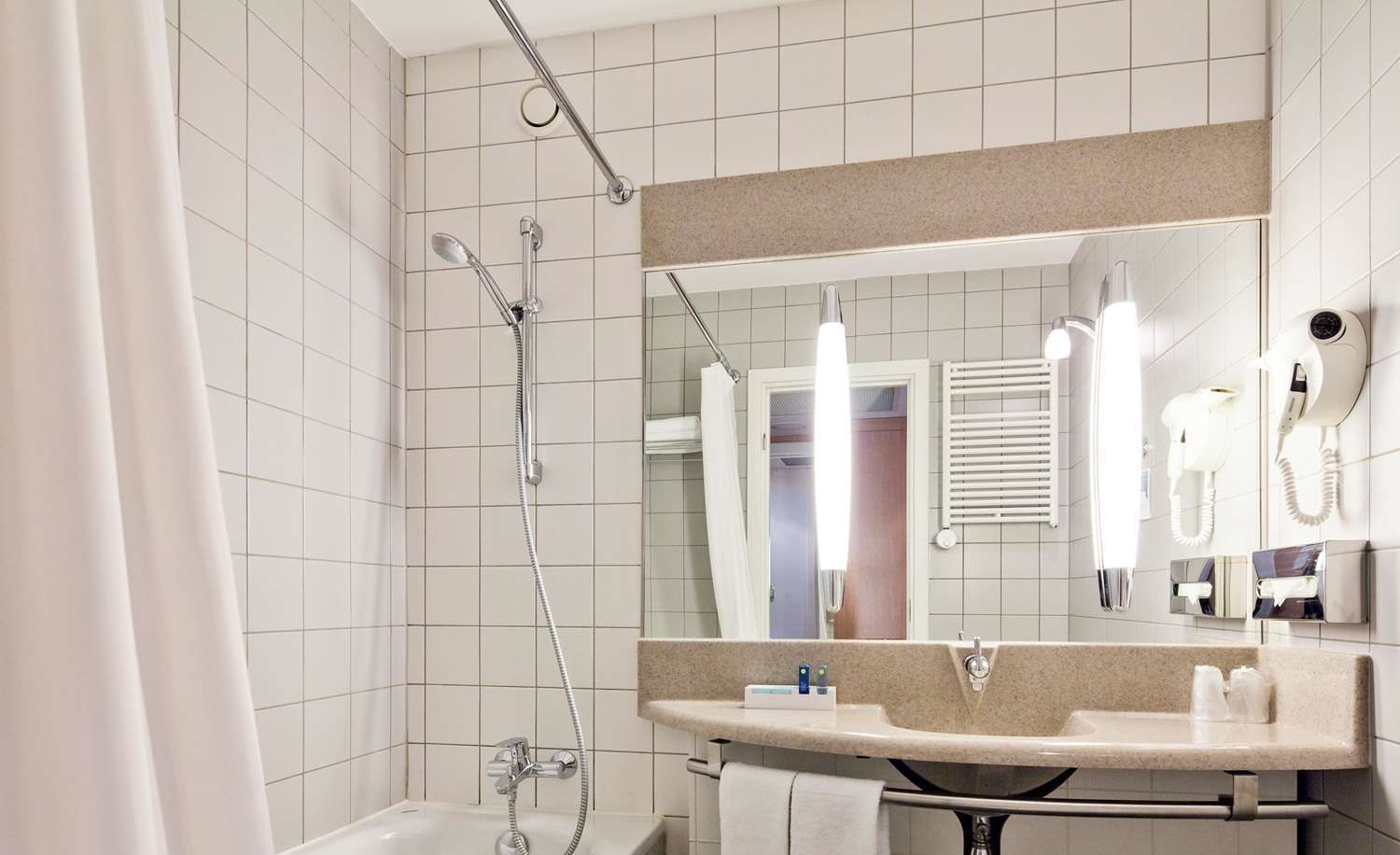 Hotel Novotel Warszawa Centrum en Warsaw - HOTEL INFO