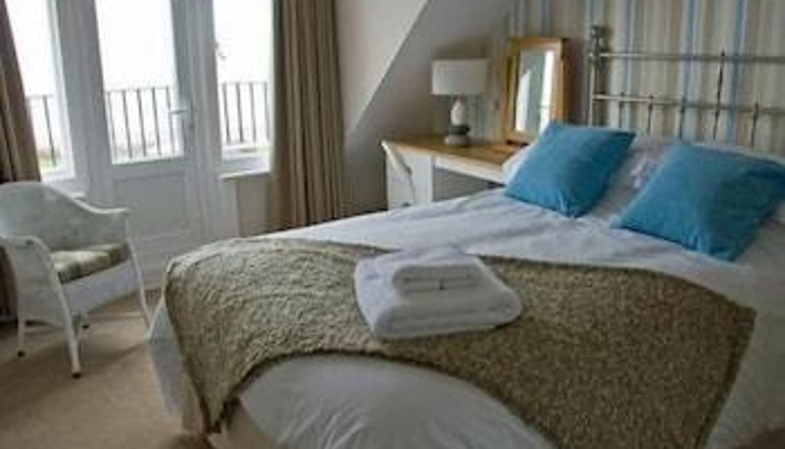 breakers bed and breakfast