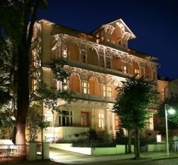 Romantik Roewers Privathotel - Sellin