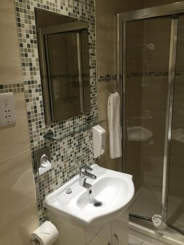 Lidos Hotel - London