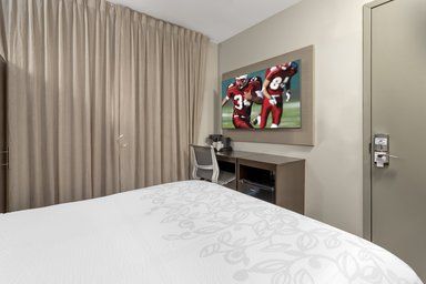 Red Roof Plus+ Brooklyn - 3rd Ave - Brooklyn, NY