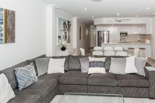 Oasis At Palm Cove - Palm Cove