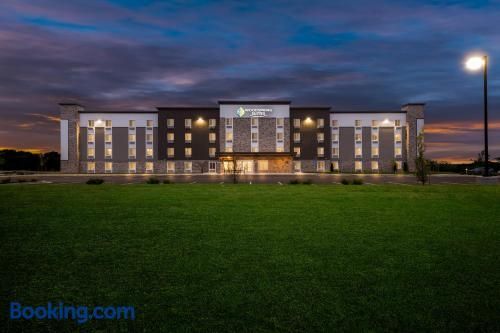 Woodspring Suites Kansas City Airport - Kansas City, MO