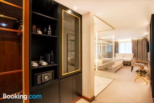 Wine & Books Porto Hotel - Porto