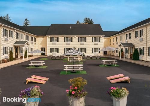 Hotel One75 - Hamilton, NY