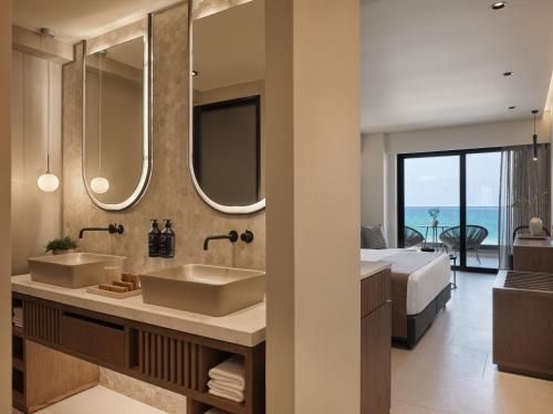 Rocca A Mare Heraklion - Handwritten Collection - Heraklion