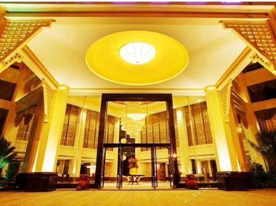 Zhanjiang Yinglun Holiday Hotel - 잔장 시