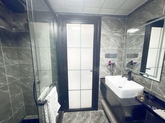 Nanjing No.1 Hotel Apartment (Zhushan Road Subway Station) - Nanjing