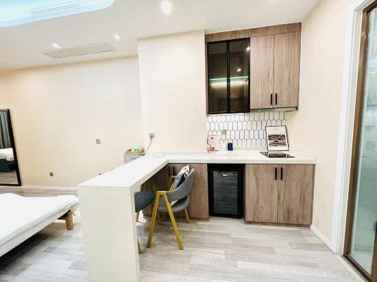 Shanghai Hengsheng Peninsula Hotel Apartment - Shanghai