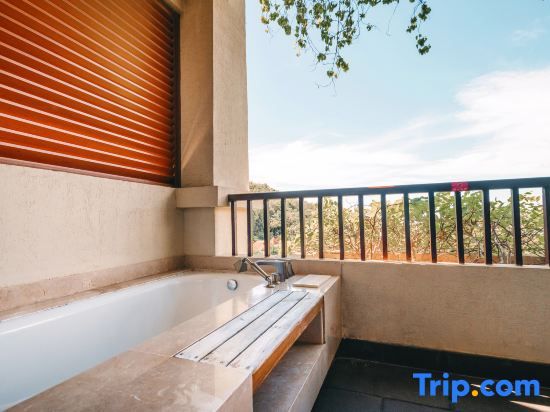 Shixishu Jianguo Yalong Bay Resort - Sanya