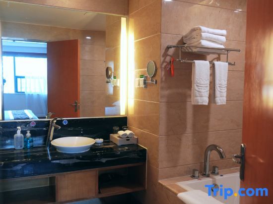 昭通紫光大酒店 - Zhaotong