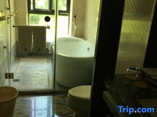 Hakka Park International Hotel - 