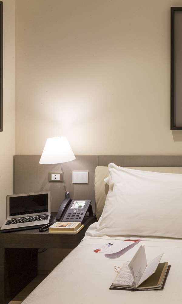 Unahotels Bologna Fiera - Болонья