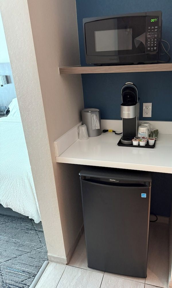 Holiday Inn Express & Suites Henderson South - Boulder City - Henderson, NV