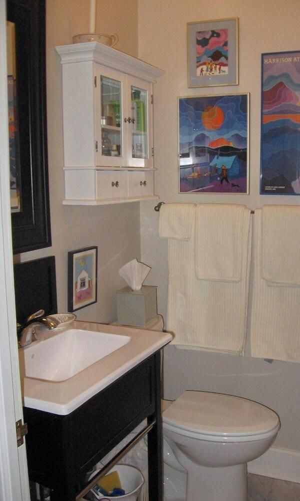 Willowmere Lakeside Retreat - Cobourg