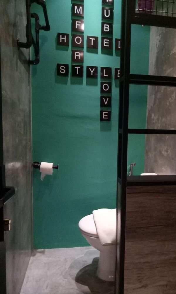 Tube Hotel - Malacca