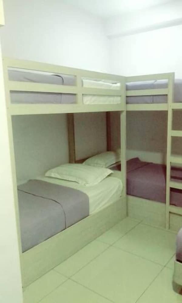 Lavender Riverside Hotel - Hostel - Malacca