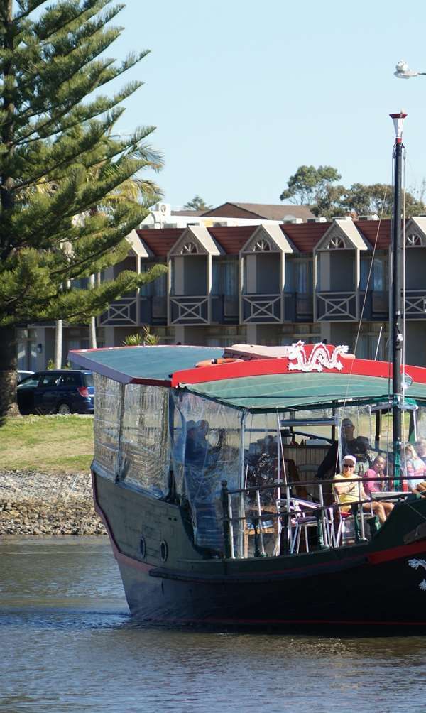 Country Comfort Port Macquarie Waters Edge Boutique - Port Macquarie