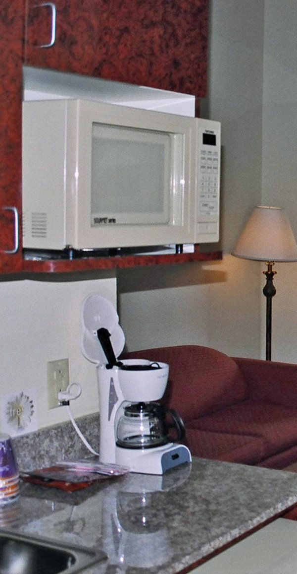 Holiday Inn Express & Suites Greenville - Greenville, MS