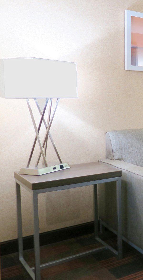 Holiday Inn Express & Suites Elk Grove Central - Hwy 99 By Ihg - Elk Grove, CA