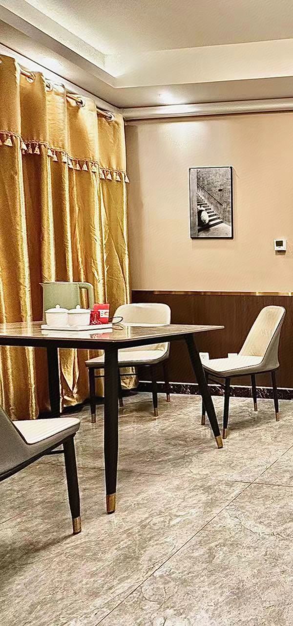 Yu Duo Xiaoqi Designer High End Homestay (Lushang Tianjie Branch) - Jinan