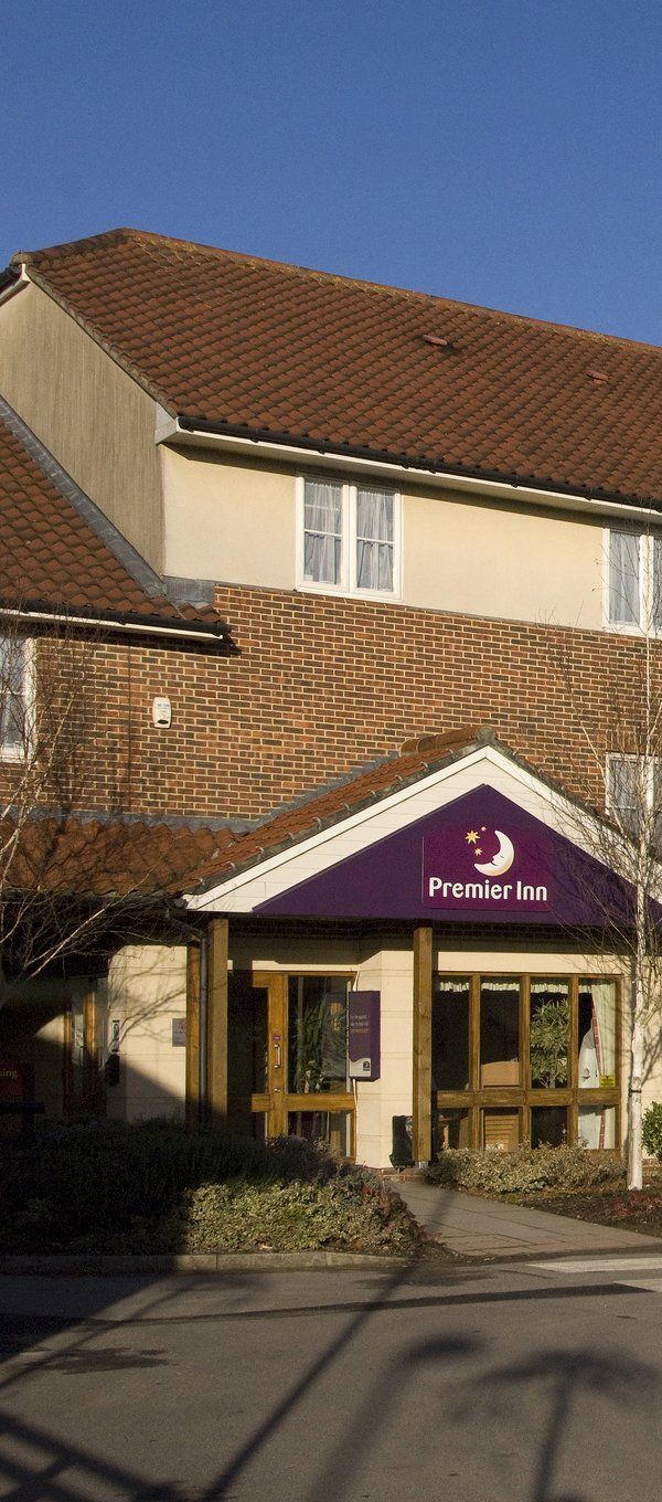 J16) Premier Inn Swindon West (M4 - Cotswolds