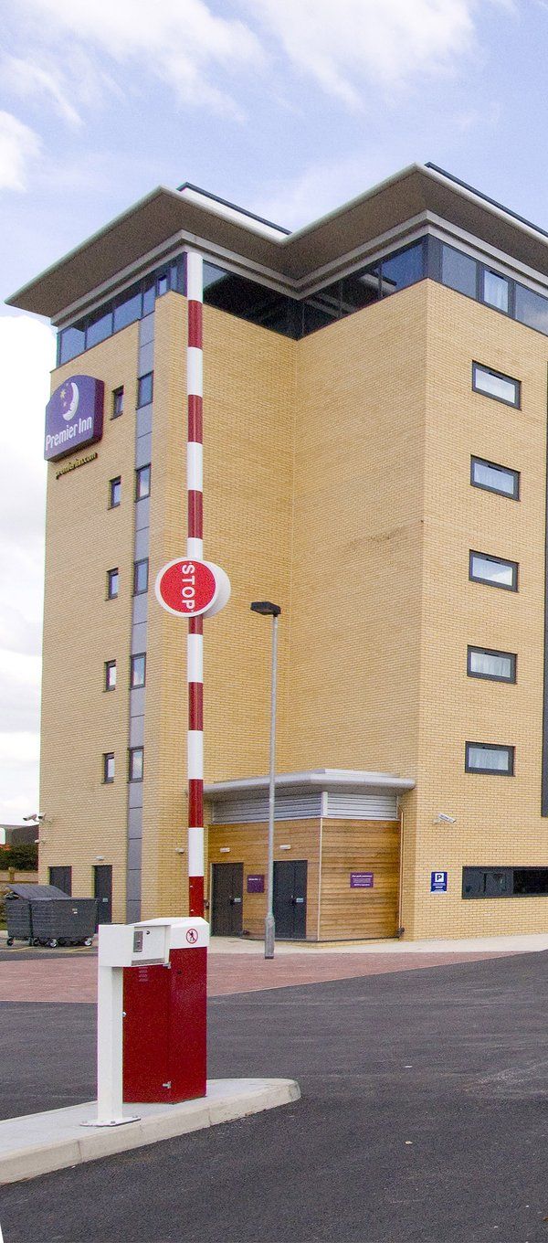 Premier Inn Manchester Airport (M56/j6) Runger Lane North - Cheshire