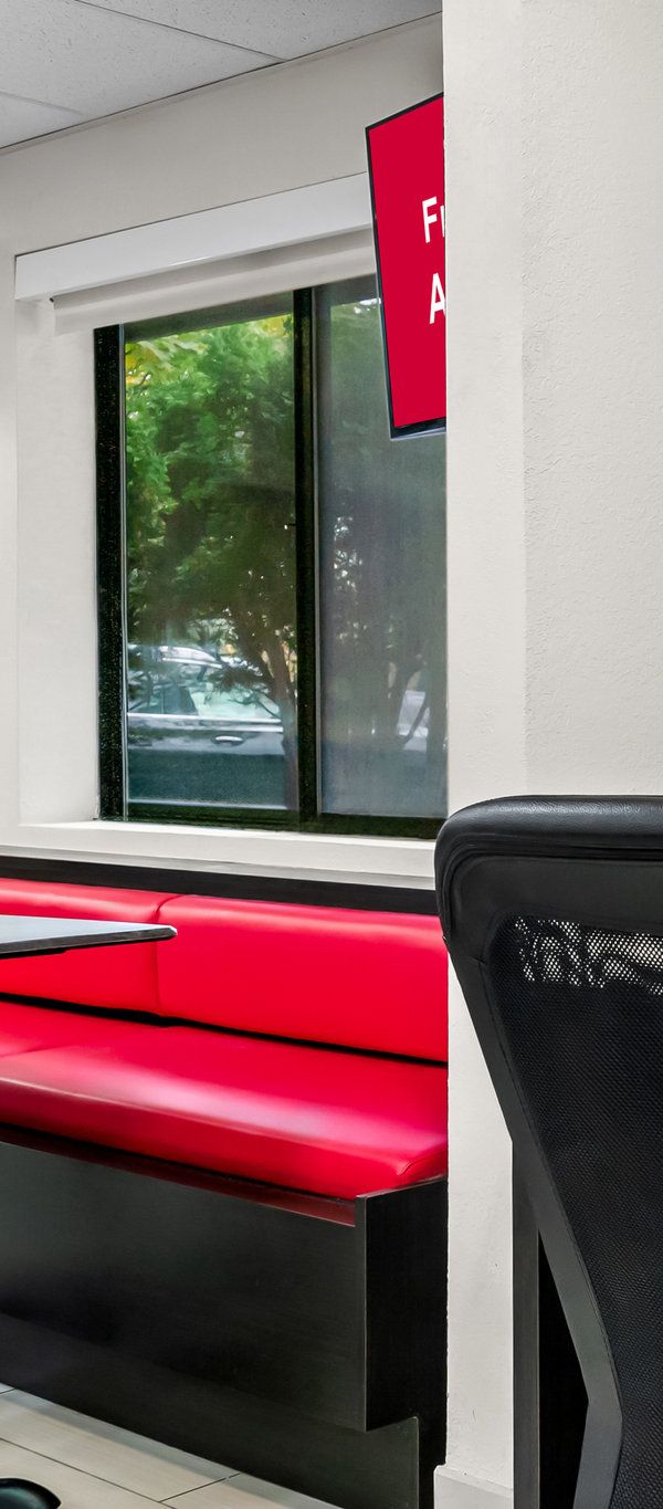 Red Roof Inn Flint - Flint, MI