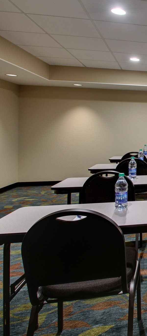 Candlewood Suites Wichita East By Ihg - Wichita, KS