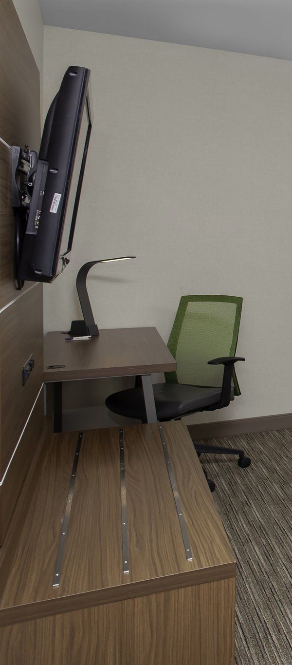 Holiday Inn Express & Suites Coeur D Alene I-90 Exit 11 By Ihg - Post Falls, ID