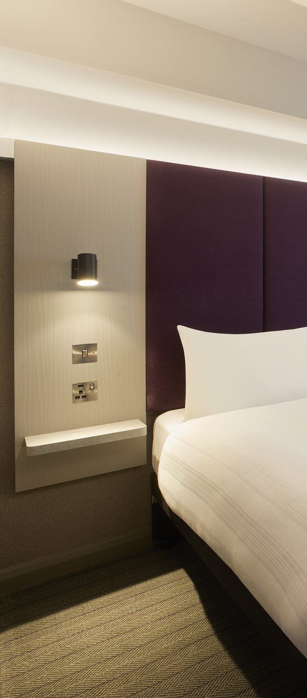 Premier Inn Southampton City Centre (West Quay) - Southampton