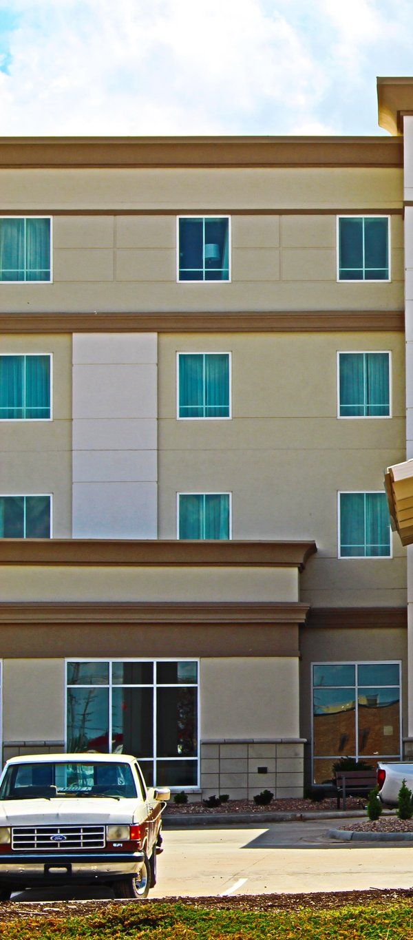 Holiday Inn Salina By Ihg - Salina, KS
