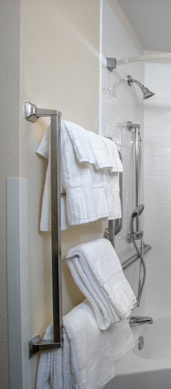 Candlewood Suites Omaha - Millard Area - Omaha, NE