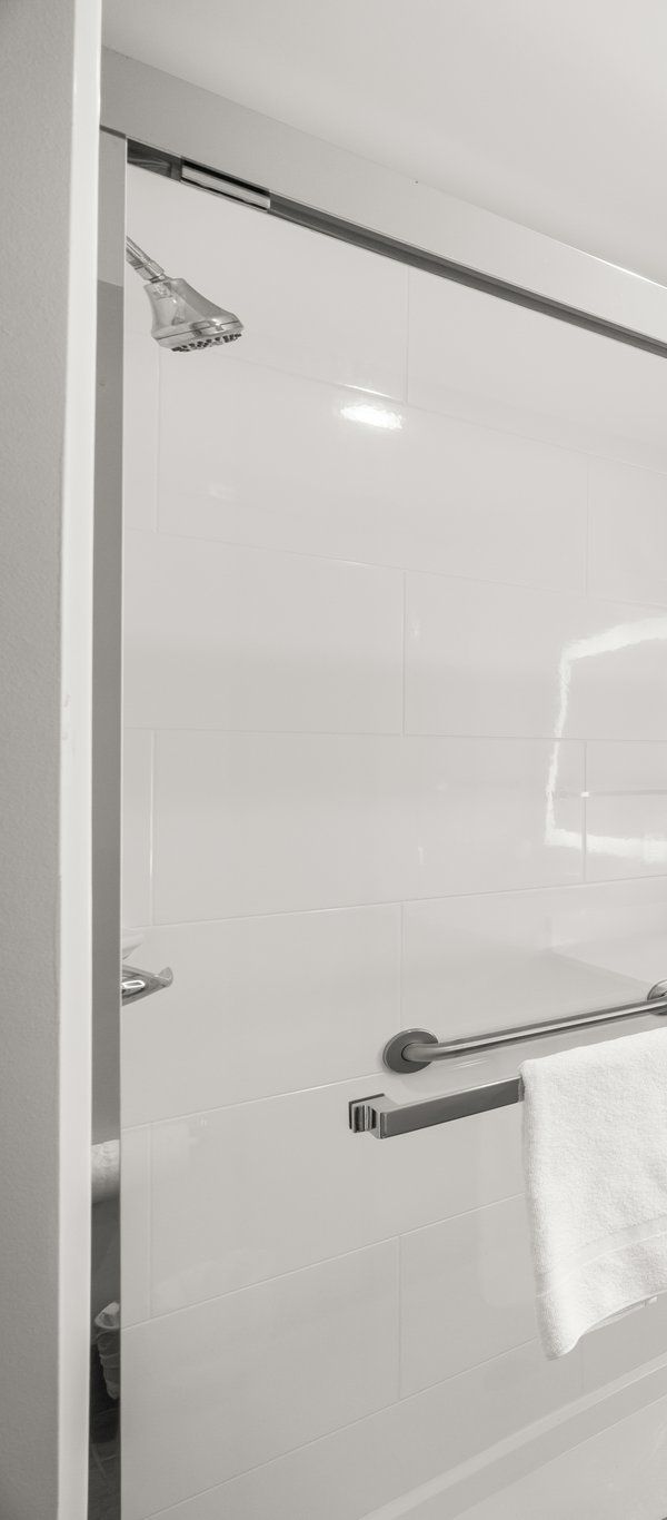 Holiday Inn Express Asheville - Woodfin By Ihg - Asheville, NC