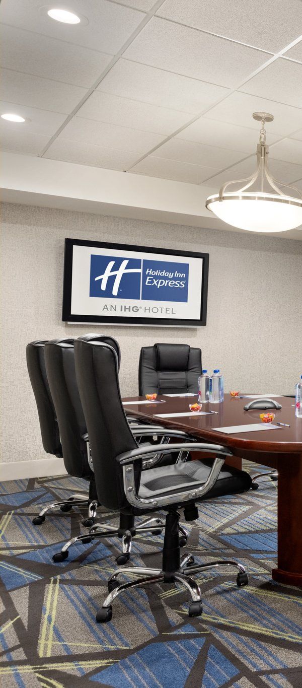 Holiday Inn Express & Suites Opelika Auburn - Auburn, AL