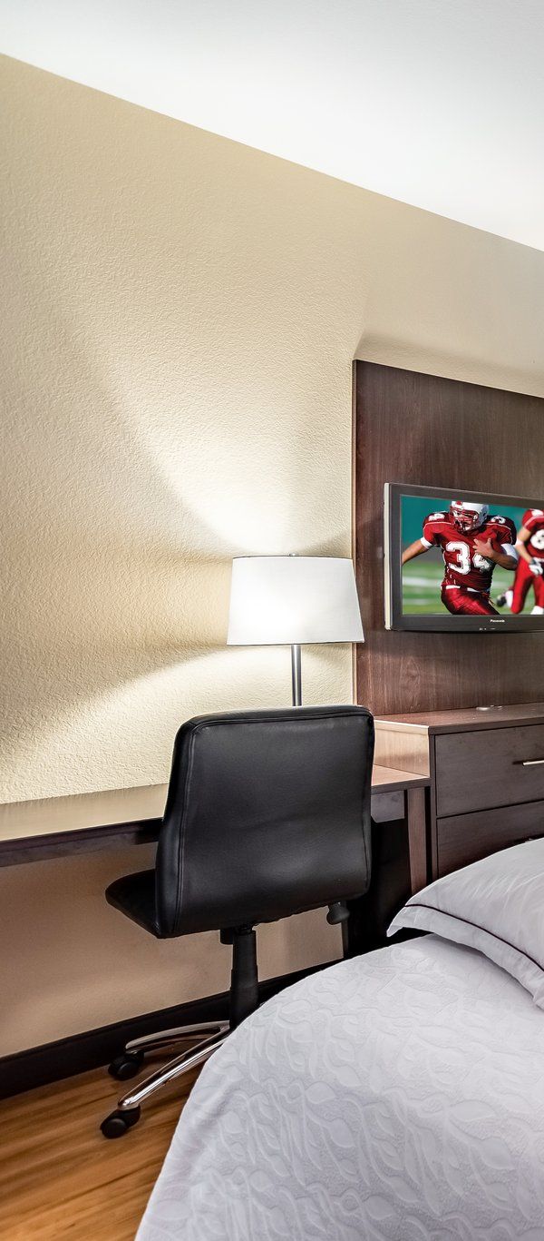 Red Roof Plus+ Raleigh Downtown - Ncsu/conv Center - 羅裡