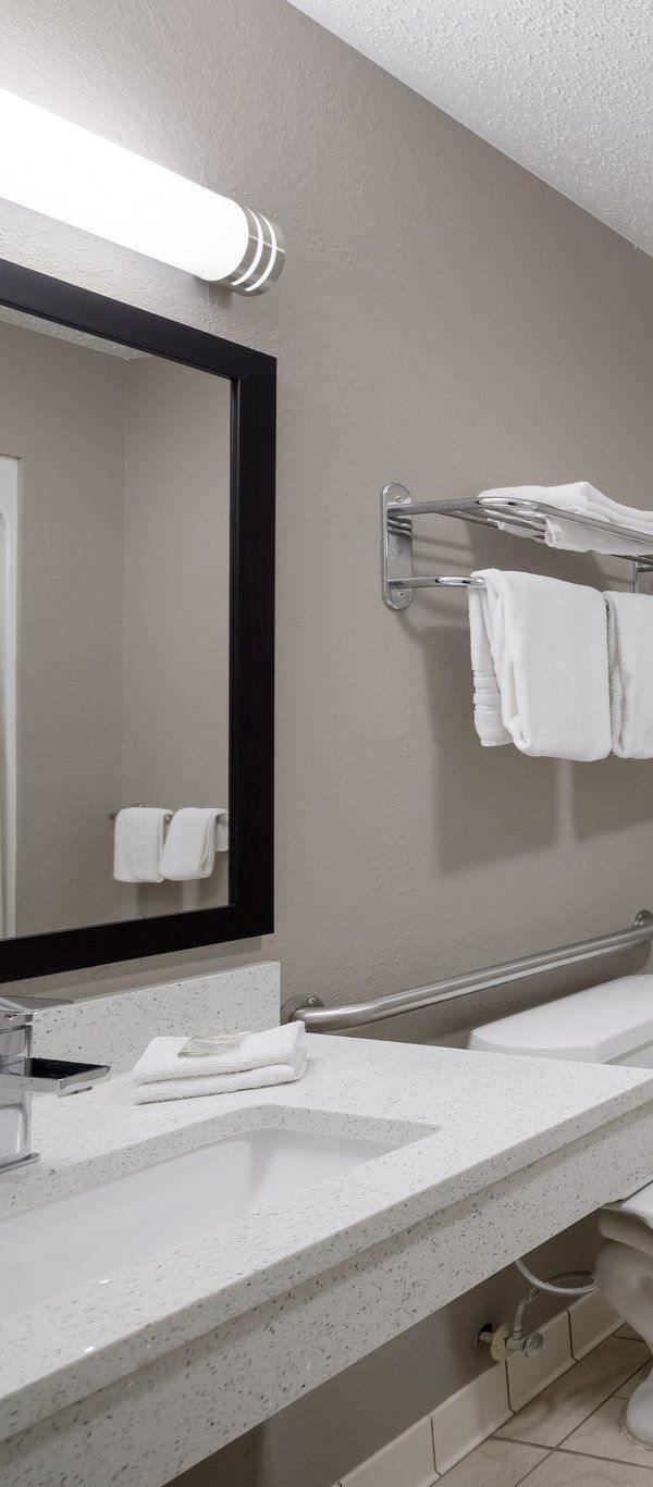 Red Roof Inn Weedsport - Skaneateles, NY