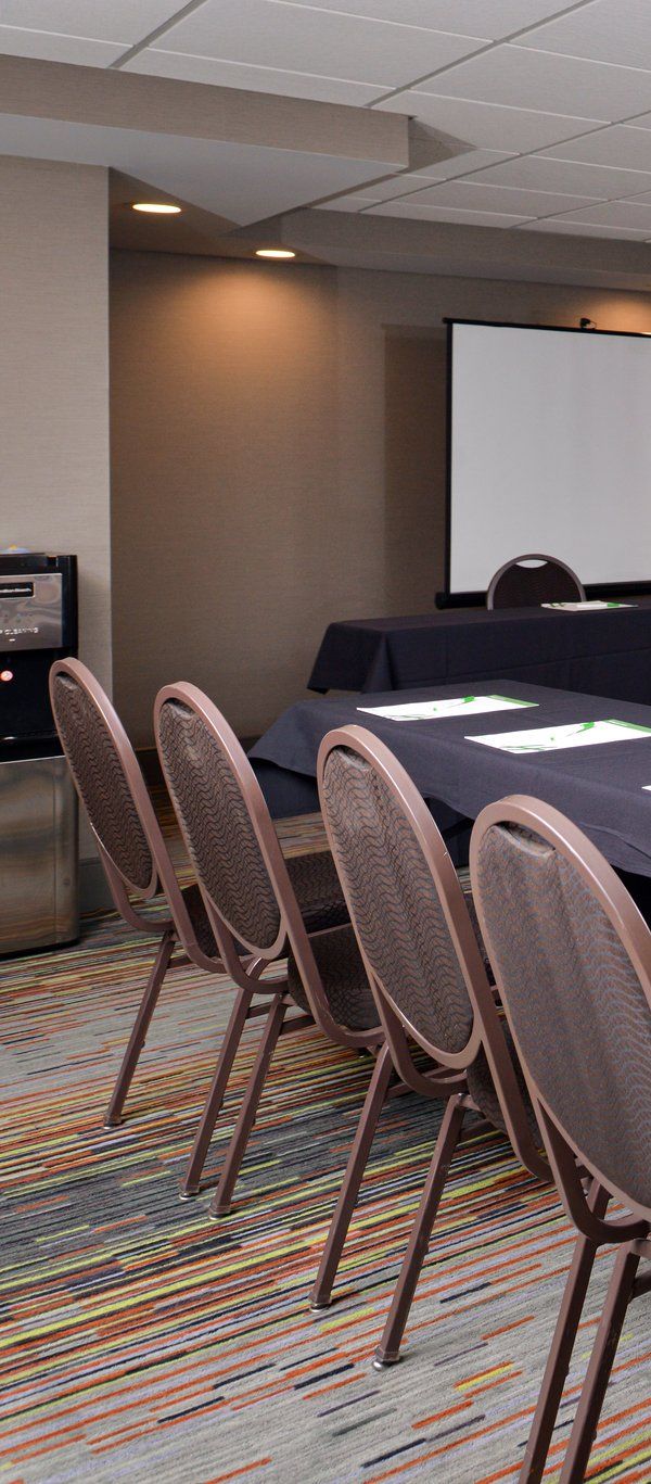 Holiday Inn & Suites Rochester - Marketplace - Irondequoit Bay, NY