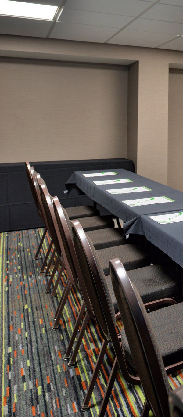 Holiday Inn & Suites Rochester - Marketplace -