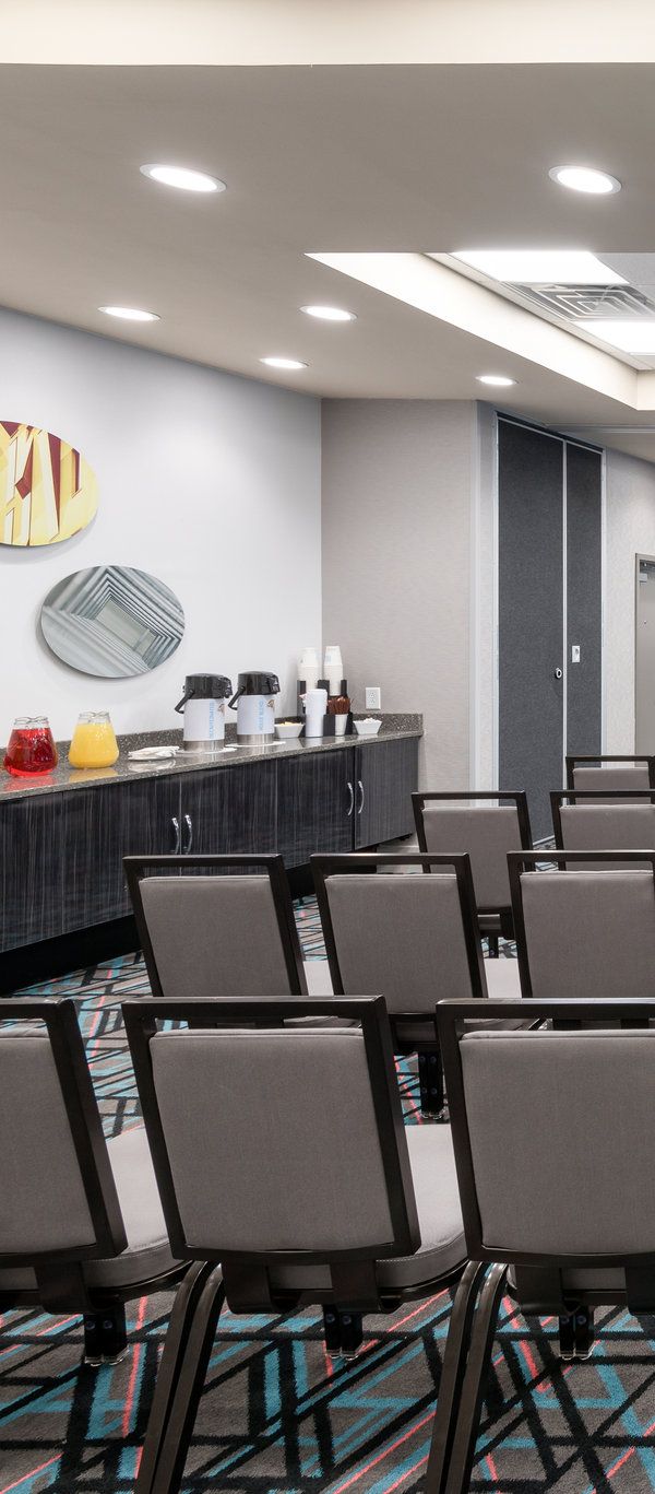 Holiday Inn Express & Suites Charlotte Airport By Ihg - Charlotte, NC