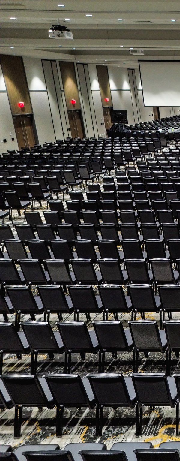 Crowne Plaza Kearney By Ihg - Kearney, NE