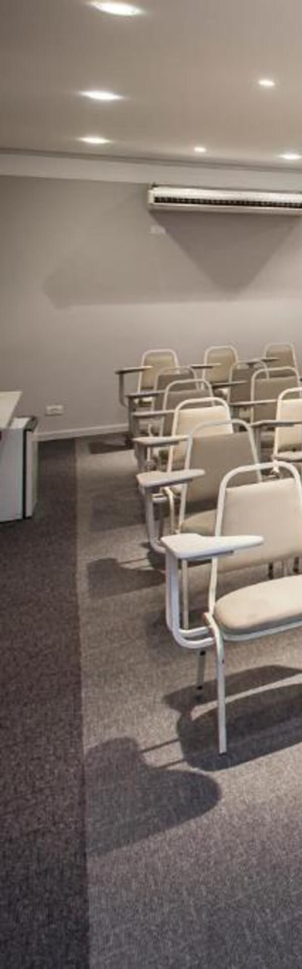 Momax Hotel - Marília