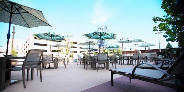 Doubletree By Hilton Hotel Milwaukee Downtown - Milwaukee, WI