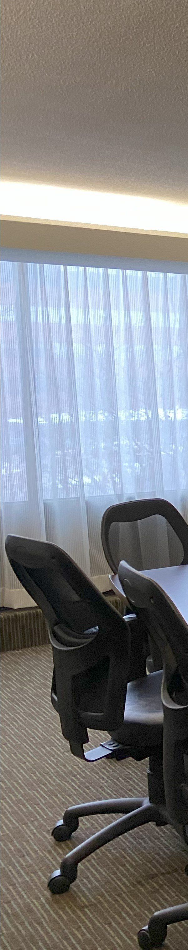 Troy Inn & Suites - Rochester Hills, MI