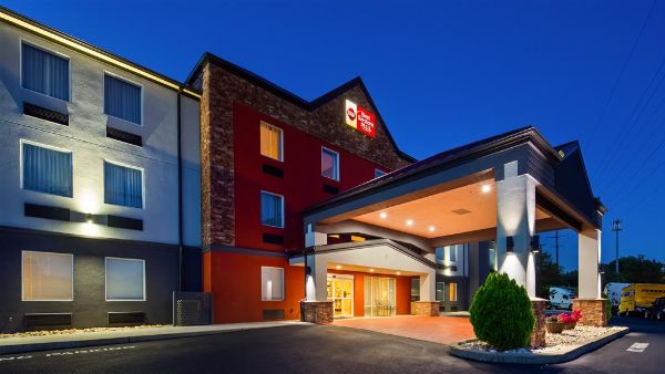 Best Western Plus New Cumberland Inn & Suites - Harrisburg, PA