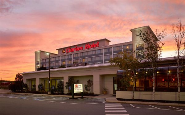Clarion Hotel Portland Airport Me - Portland, ME